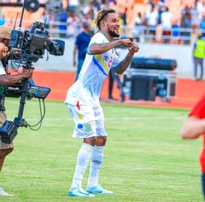 Mercato : Henock Inonga Baka rejoint officiellement Kuwait SC - Mai ...